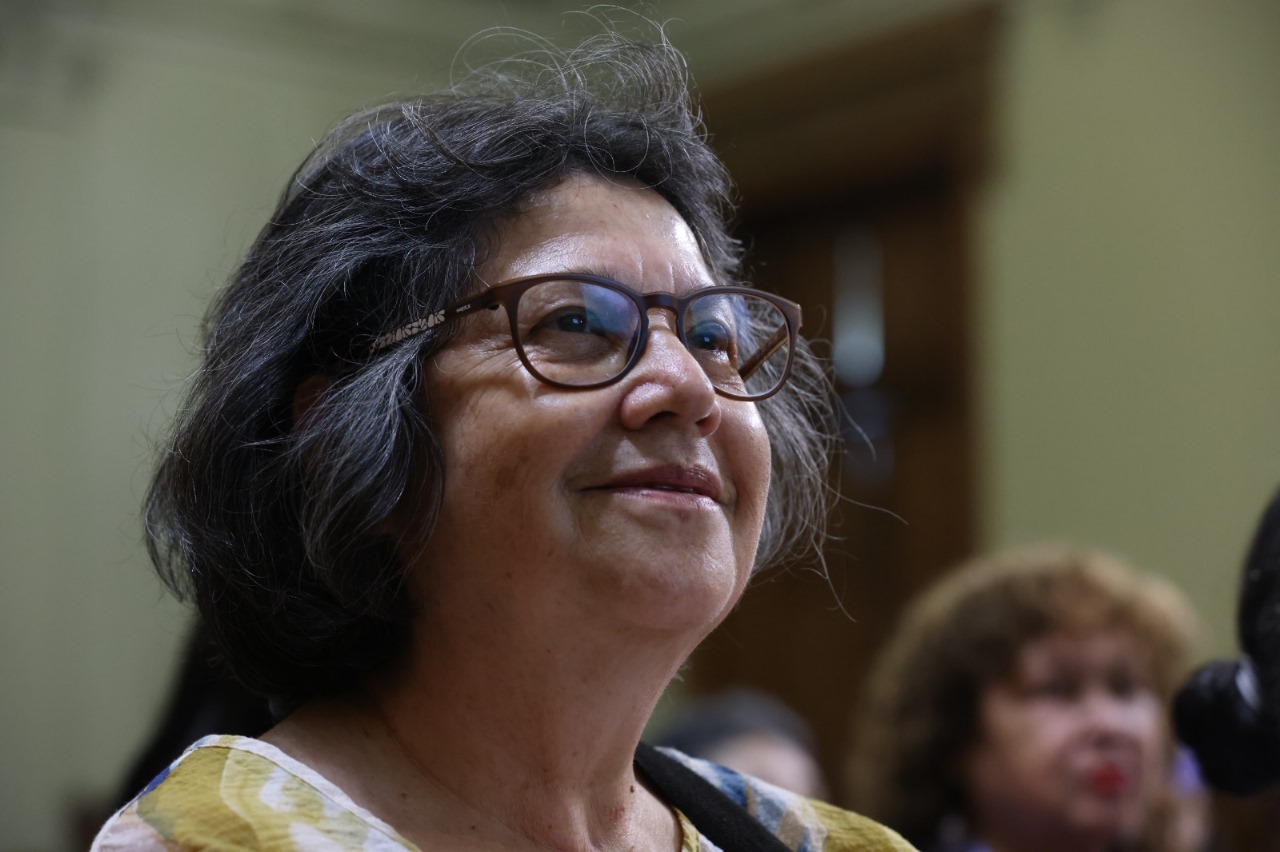 Biography – Miryam Singer
